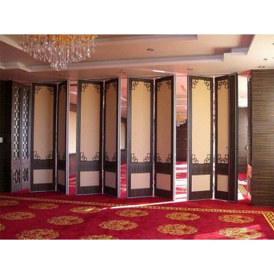 China AE100 Folding Partition Wall with 56dB Sound Insulation - 68mm/89mm/105mm Thickness Options for sale
