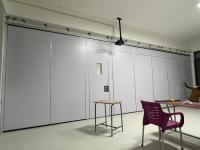 China AE Series Movable Office Partition Walls 68mm-105mm Thickness with 52-56dB Sound Rating and 40N/m Magnetic Seals for sale