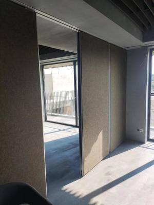 China MDF Operable Wall Partitions 68mm-105mm Thickness with 52-56dB Sound Insulation for Office Space Division for sale