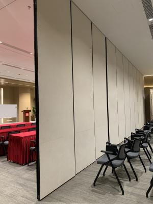 China Soundproof Accordion Room Dividers Movable Acoustic Partition Wall 68-105mm Thickness 52-56dB Sound Reduction for sale