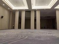 China Acoustic Movable Partition Wall 68mm 89mm 105mm Soundproof Folding Wall for Gym Hotel for sale