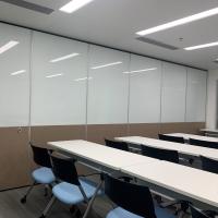 China Movable Partition Walls 68mm-105mm Thickness for Conference Rooms and Banquet Halls with 52-56dB Sound Insulation for sale