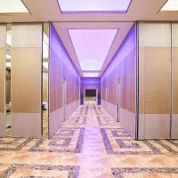 China Custom Soundproof Exhibition Partition Walls 68mm-105mm Thickness with 52-56dB Acoustic Rating for sale