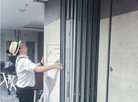 China Commercial Movable Walls 68mm-105mm Thickness 304 Stainless Steel Rollers 56dB Sound Insulation for sale