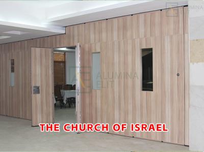 China 100mm Wood Fiber Movable Partition Wall 800N Sealing 40N/m Magnetic Attraction for sale