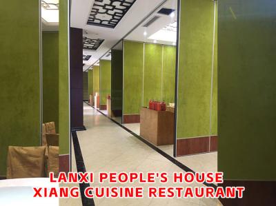 China Aluminum Alloy Frame Operable Partition Wall System STC 42-56dB Fabric Surface for sale