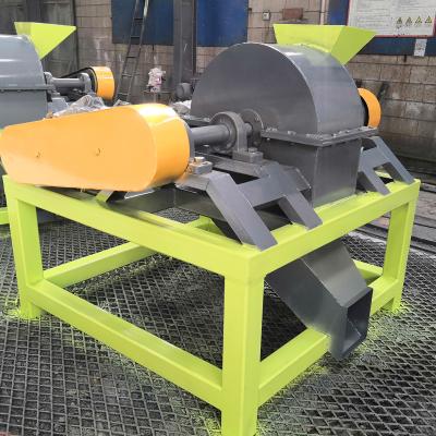 China 7TPH Cow Manure Cage Mill Crusher for Fertilizer Production 15kW for sale