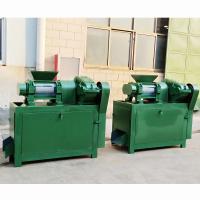 China 2-8mm Particle Extrusion Granulator Twin Roller Compactor Granulator for sale