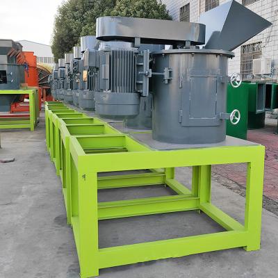 China Vertical Organic Fertilizer Crusher 22-55kw Chicken Manure Crushing Machine 3-20t/h for sale