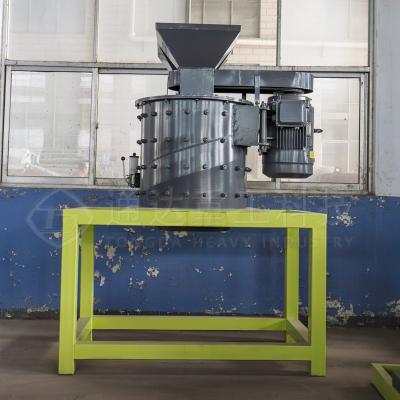 China Organic Fertilizer Vertical Crusher Machine 22-55kw 3-20t/h for Wet Manure for sale