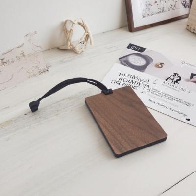 China Customizable Walnut Wooden Tag Signage Can Be Engraved and Patterned for sale