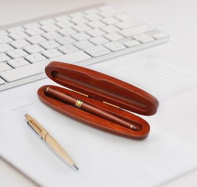 China New Oval-shaped Premium Walnut Custom-made Single-pen case for Commemorative Gifts for sale