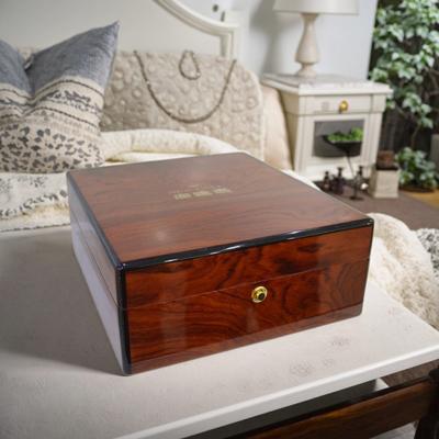 China Fine High Gloss Wooden Jewellery Box for sale