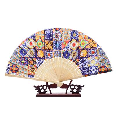 China Handcrafted Eco-Friendly Vintage-style Folding Bamboo Fan with Customizable Design for Weddings or Photography Props for sale