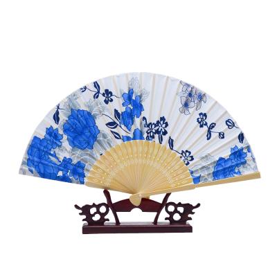China Handpainting Traditional Eco-Friendly Personalized Bamboo Paper Folding Fan with Customizable Pattern for Wedding for sale