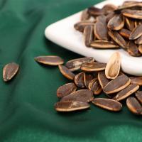 China The factory in Inner Mongolia exports large grain honey vine pepper flavored sunflower seeds for sale