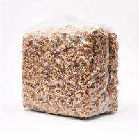 China Chinese Wholesale XinJiang 33 xiner Walnuts with shell 32mm with extra light kernels prices for sale