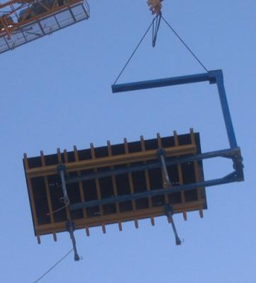 China 2.5*4m. Can be adjusted.  Flying table formwork for sale