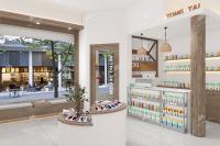 China 05-YMJYS Maternity And Baby Shop Display With Raw Wood Minimalist Style for sale