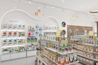 China 05-YMJYS Maternity And Baby Shop Display With Raw Wood Minimalist Style for sale