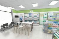 China 04-XDZYS009 Branded Pharmacy Counter Drugstore Store Design for Pharmacy Furniture Manufacturers for sale
