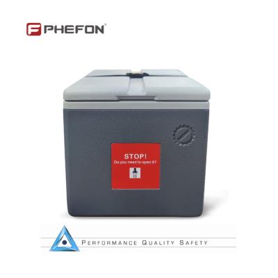China PQS Certified Plastic Freeze Free Vaccine Cooler Box With Ice Packs For Safe Vaccine Storage for sale