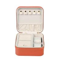 China Custom Quilted Leather Travel Jewelry Box, Portable Jewelry Organizer Storage Case for sale