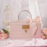 China Vintage Porcelain Printed Wedding Favor Gift Box Flip Top Candy Box Silk Scarf Packaging Wholesale for sale