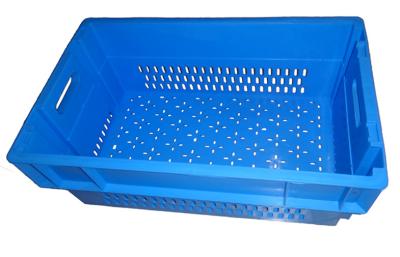 China Retroflected Inserting Plastic Euro Stacking Container 600x400x300mm Vegetable Transportation for sale