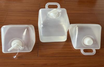 China Fully Collapsible Semi Foldable Jerry Can 10L 20L LDPE Water Carrier for Disaster Relief for sale