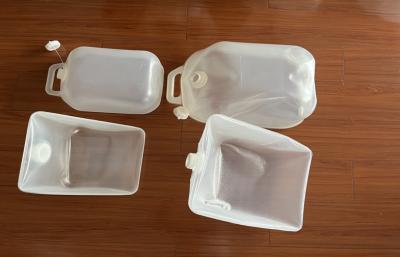 China Collapsible Cubitainer Bag Camping 20l Jerry Can With Plastic Tap for sale