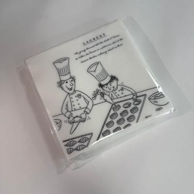 China 16g White Disposable Napkins 27×27cm White Dinner Napkins Paper for sale