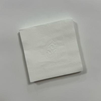 China 27*27cm 16gsm Beverage Paper Napkins White Cocktail Napkins Customised for sale