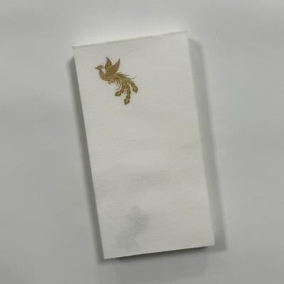 China Food Grade Airlaid Paper Napkins 42*42cm 2 Ply Customized Paper Napkins for sale
