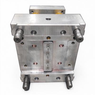 China Engineered Mold Bases offering superior resistance to deformation and facilitating quick mold changeovers in factories for sale