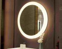 China Smart Touch Screen LED Mirror Bathroom Luxury IP44 Suitable Defogger and Time Display for sale