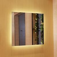 China Touch Control Custom Bathroom Mirrors Salons Custom Makeup Mirror With Lights for sale