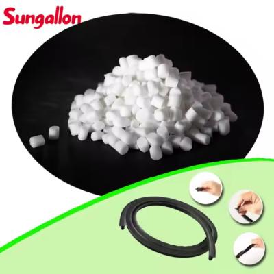 China 55A-75A Hardness TPR Plastic Material for Injection Molding of Home Appliance Accessories in White Opaque for sale