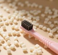 China Sungallon Thermoplastic Elastomer TPE Overmolding Granules Raw Material for Toothbrush Pellets Injection Molding for sale