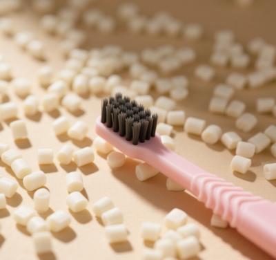 China Sungallon Thermoplastic Elastomer TPE Overmolding Granules Raw Material for Toothbrush Pellets Injection Molding for sale
