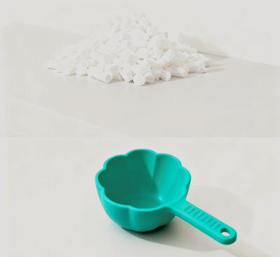 China Soft-Grip Wear-Resistant Easy-Molding for Household Kitchen Water Scoop Production TPE Granule for sale