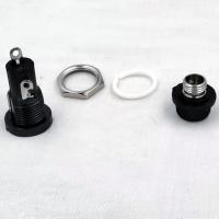 China 10A 250V Bakelite Fuse Holder Electric Fuse Cutout Box and Screw Type Panel Mount Fuse Holder  5*20mm for sale