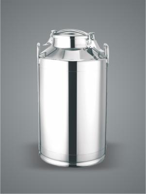 China Stainless Steel Dairy Milking Machine Bucket 15L to 68L Capacity Customizable CD Series for Cow Farming for sale