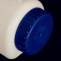 China 4L Plastic Calf Feeding Bottle with Rubber Nipple - Food Grade PE Material for Dairy Farming for sale