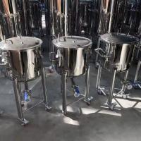 China Custom Made SUS304 316L Water Storage Tank with Wheels 1.5-2.0mm ISO Certified for sale