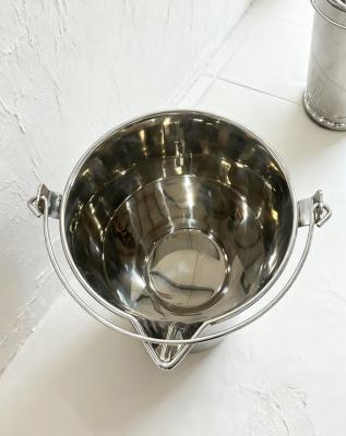China 20L Stainless Steel Feed Bucket with Pulling Handle - 316L/304 Grade Milk Handling Pail for Pharmaceutical Use for sale