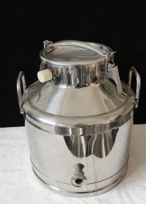 China Food-Safe 304/316L Stainless Steel Milk Transport Can 50L Mirror Polished Quick-Release Clamp for sale