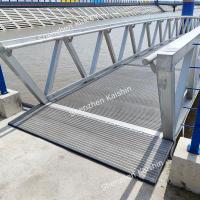 China Customized Aluminum Gangway Floating Dock Pontoon For Smooth And Safe Waterway Passage for sale