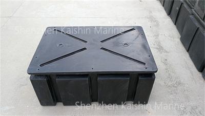 China Eco-Friendly Black LLDPE Floatation Floats Floating Pontoon Yacht Boat Marine Dock for sale