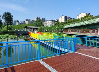 China Marina Floating Dock Aluminum Gangways WPC / Plastic / Wood Deck Customized for sale